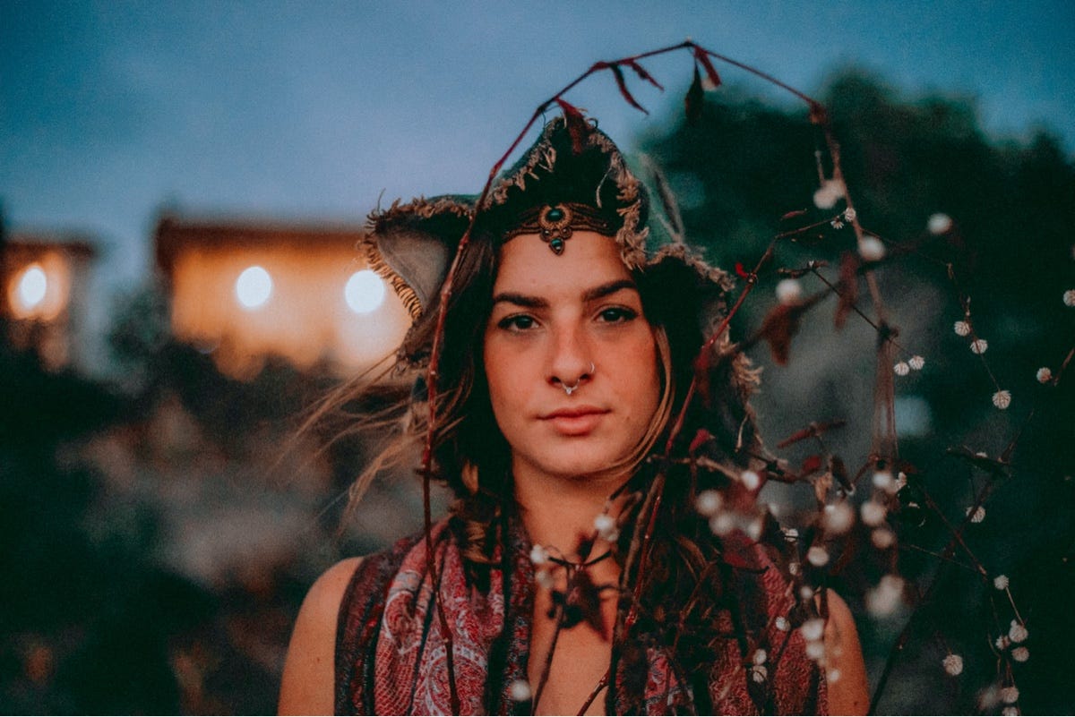 Amanda Ruback – Medium