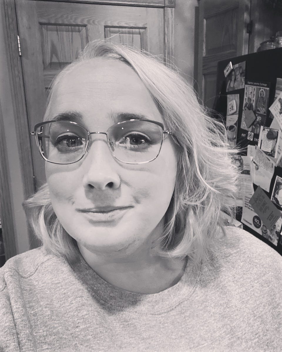 Naomi Mac Millan – Medium