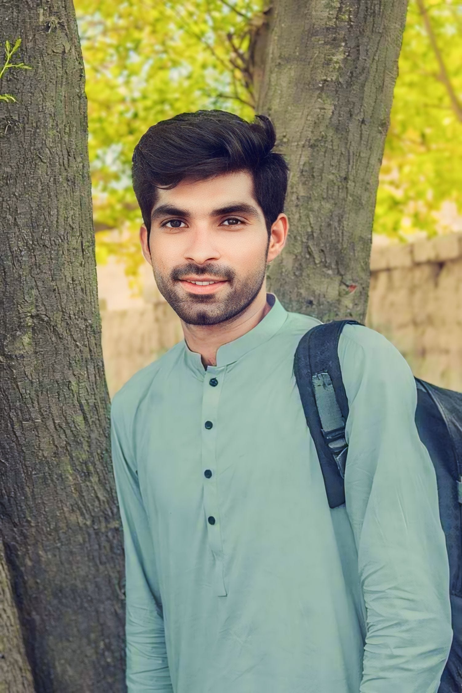 Ayyub Alam – Medium