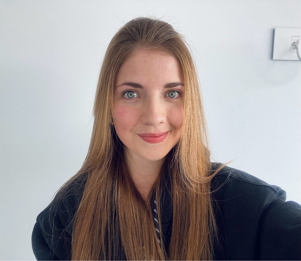 Ale Tovar – Medium