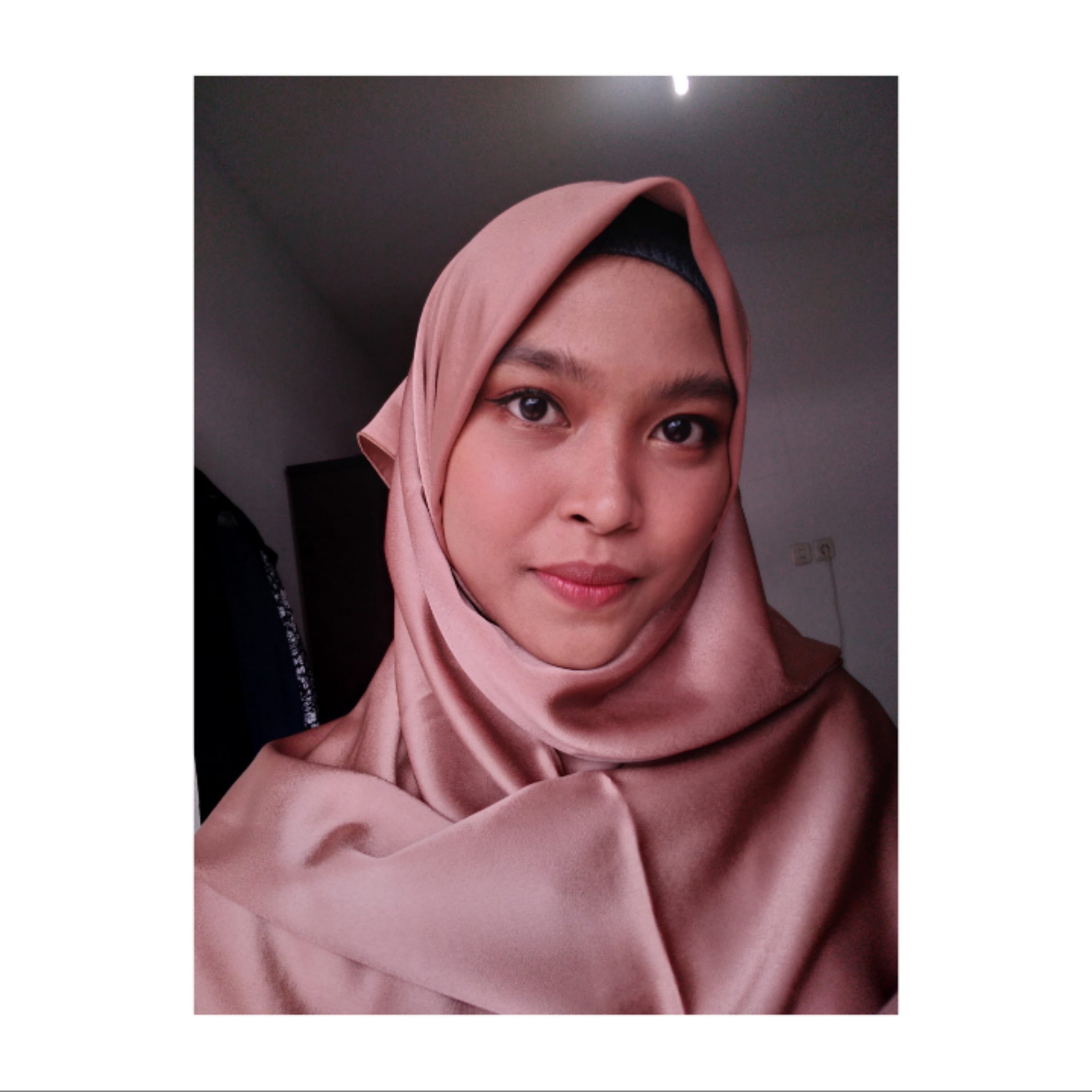 Al mira Khonsa Izzaty – Medium
