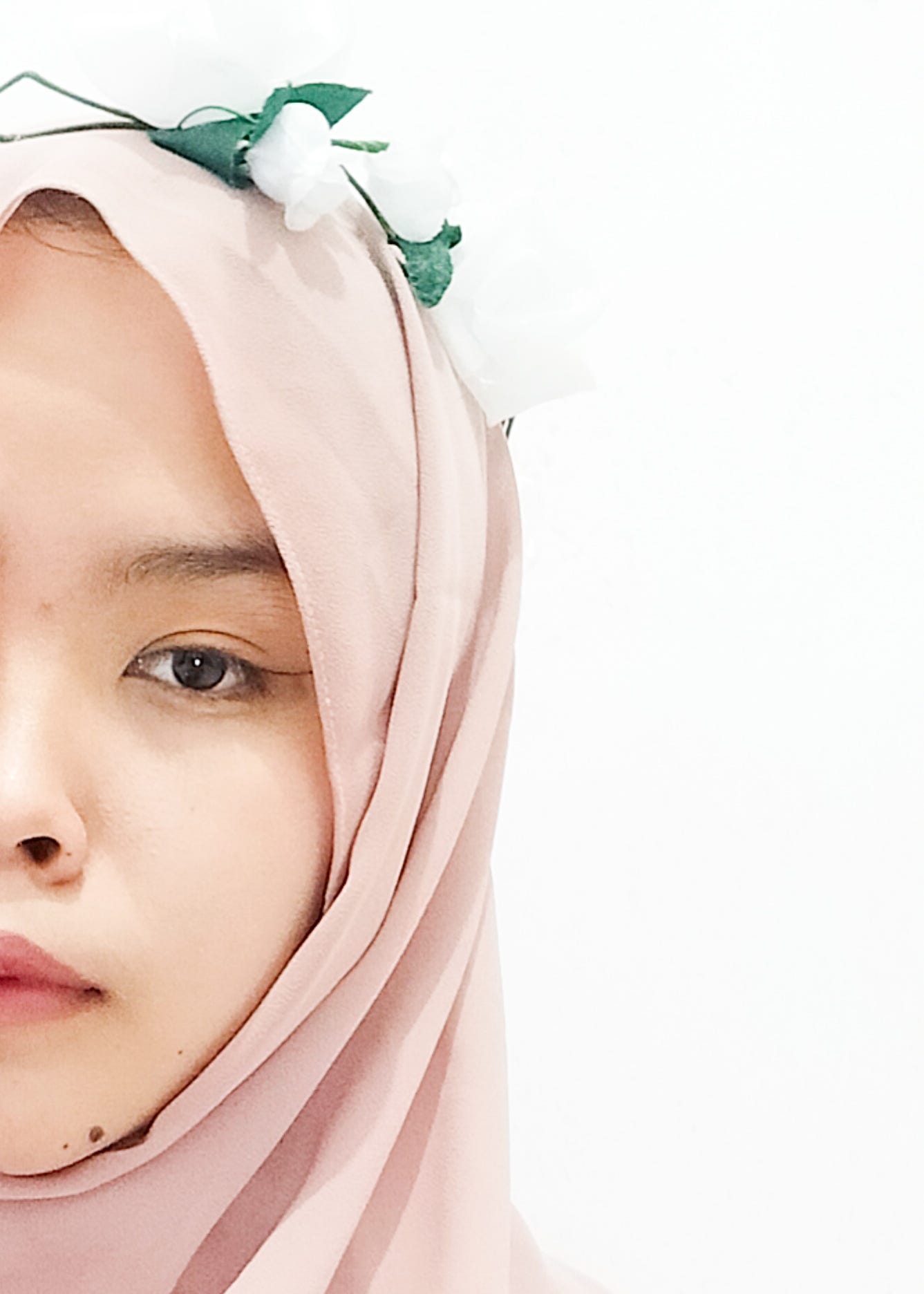 Ena (女性) – Medium