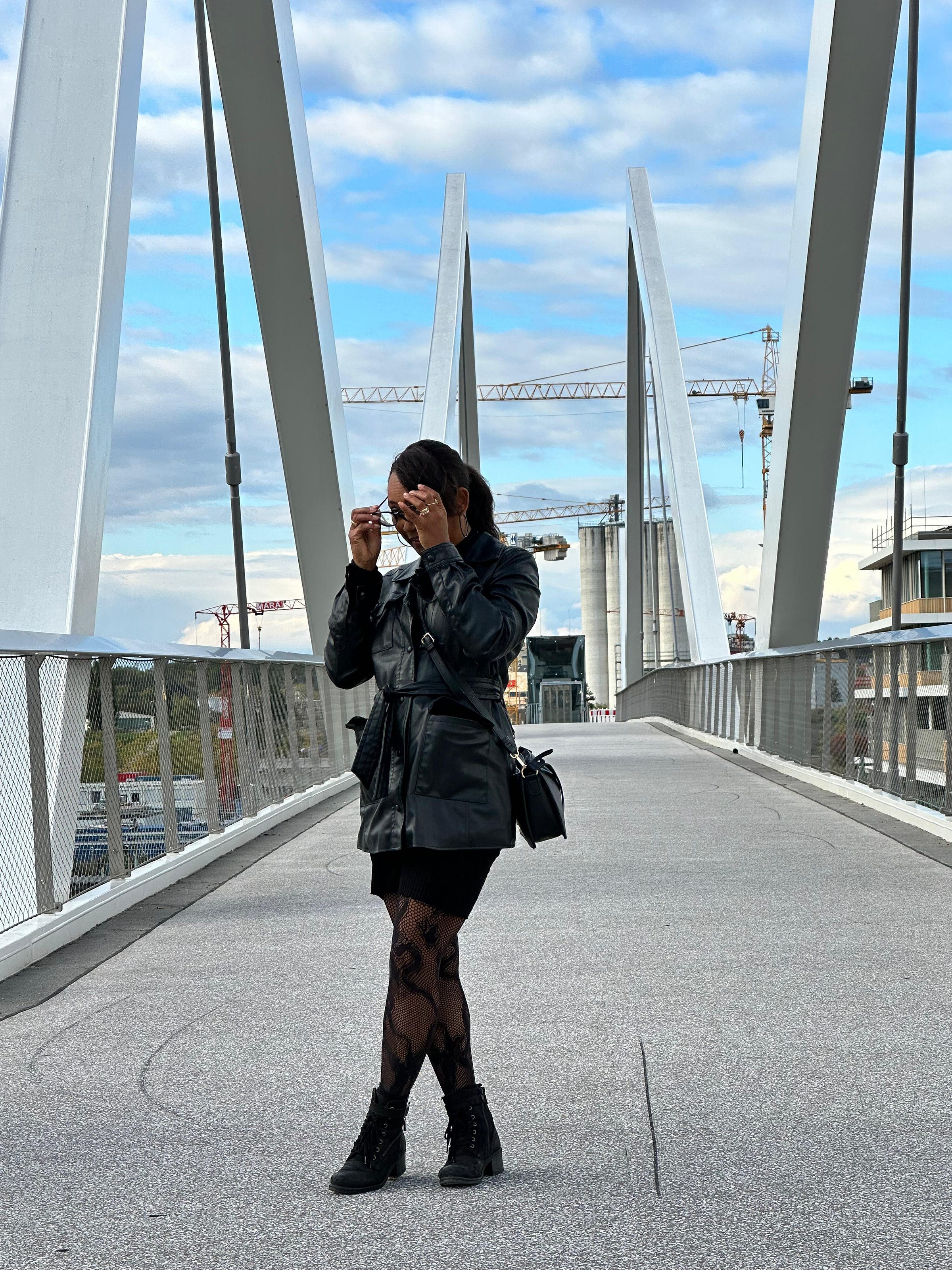 Raquel Bartz – Medium