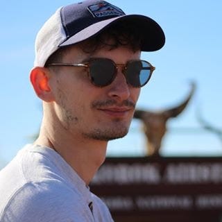 Tom Christian – Medium