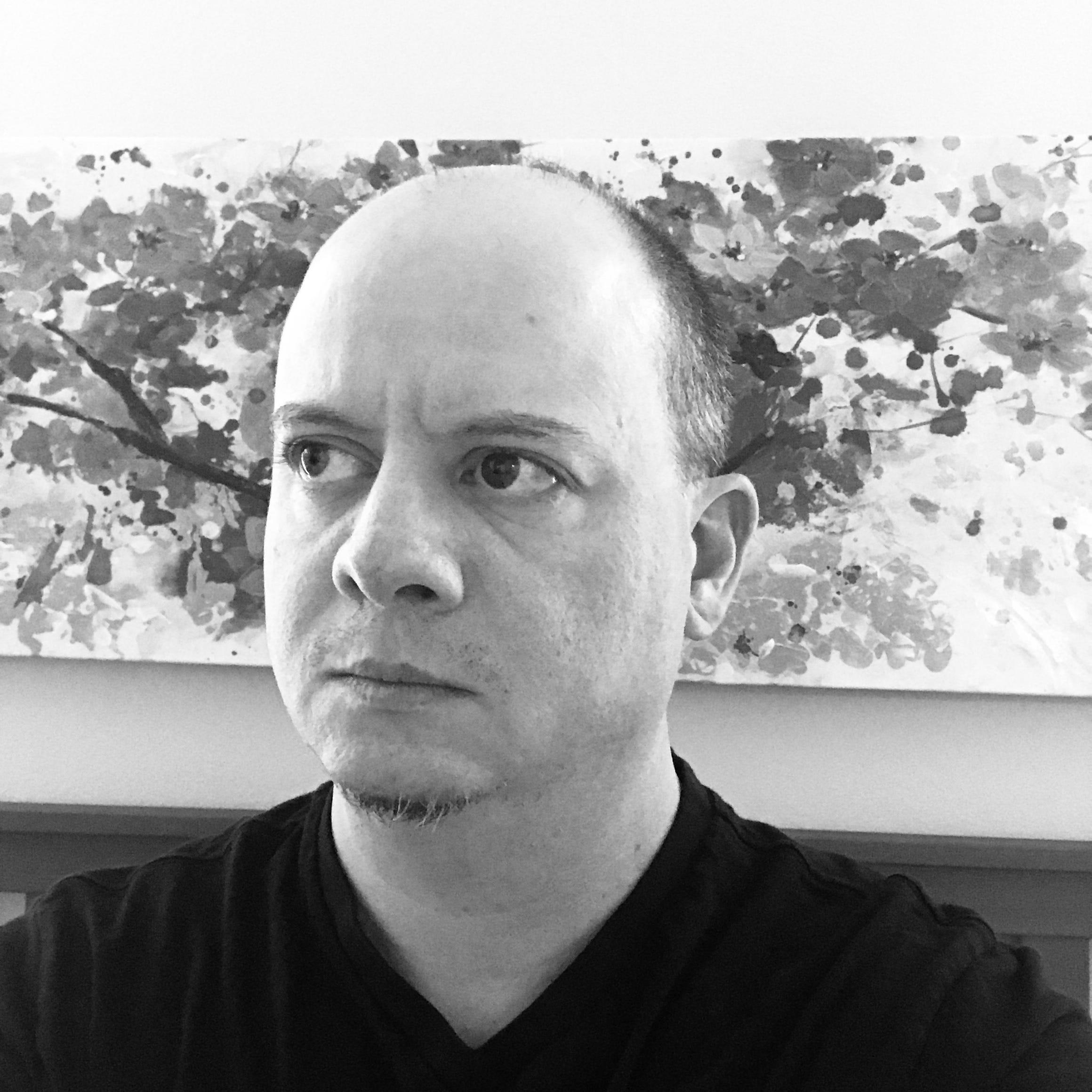 aaron renfro – Medium