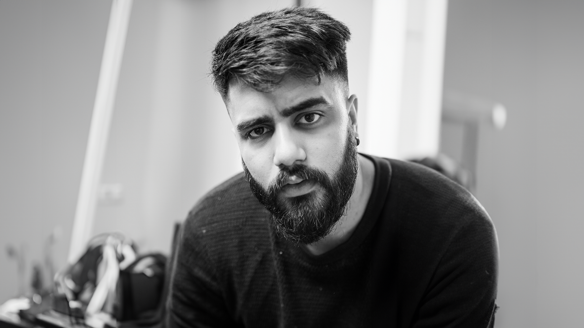 Kaun Bhatia – Medium