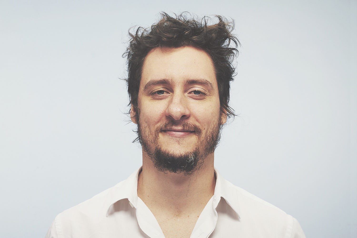 Diego Nicolau – Medium