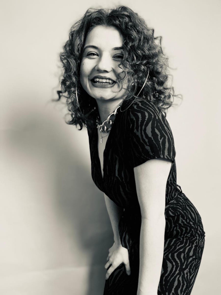 About – jodie Travers – Medium