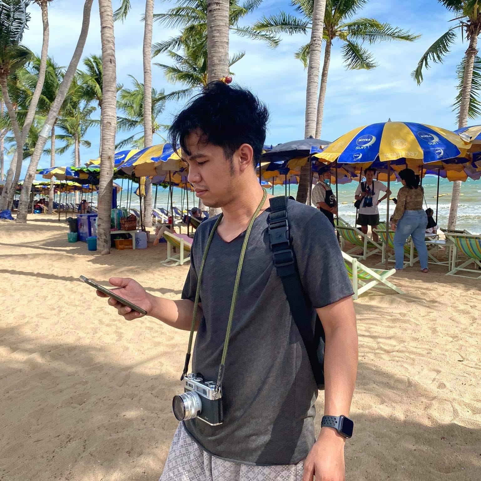 About – Aphisit Namracha – Medium