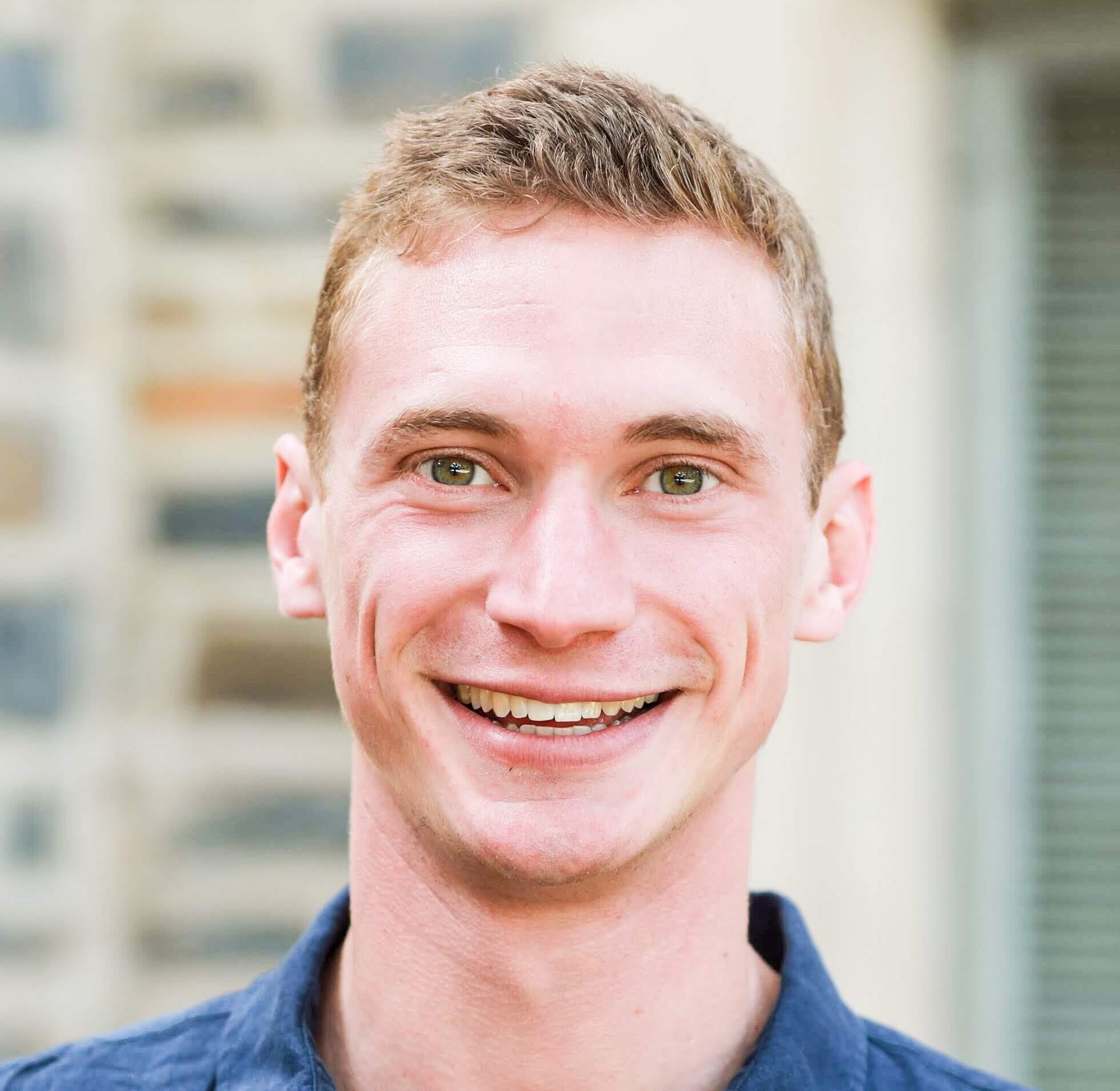 Steven Solomon – Medium