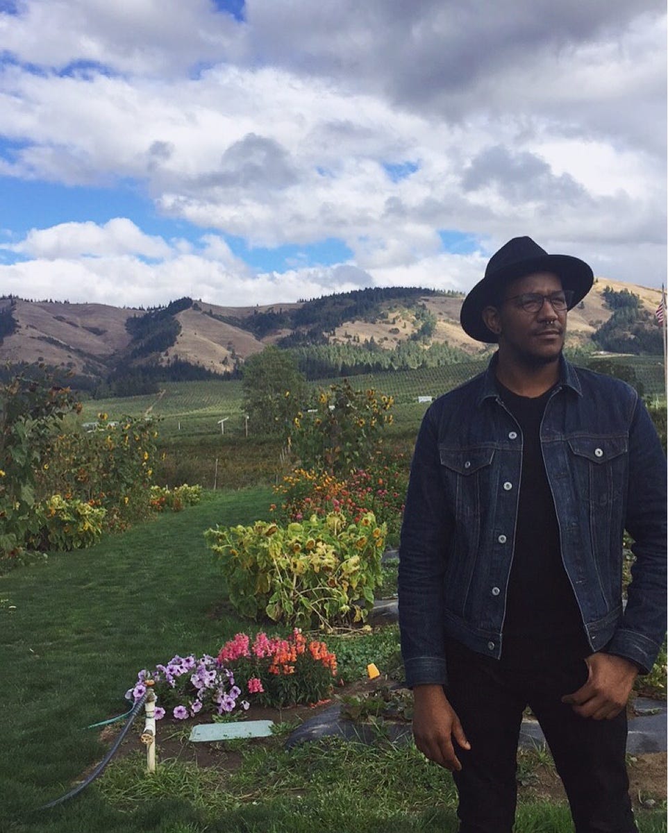 Charles Simmons – Medium