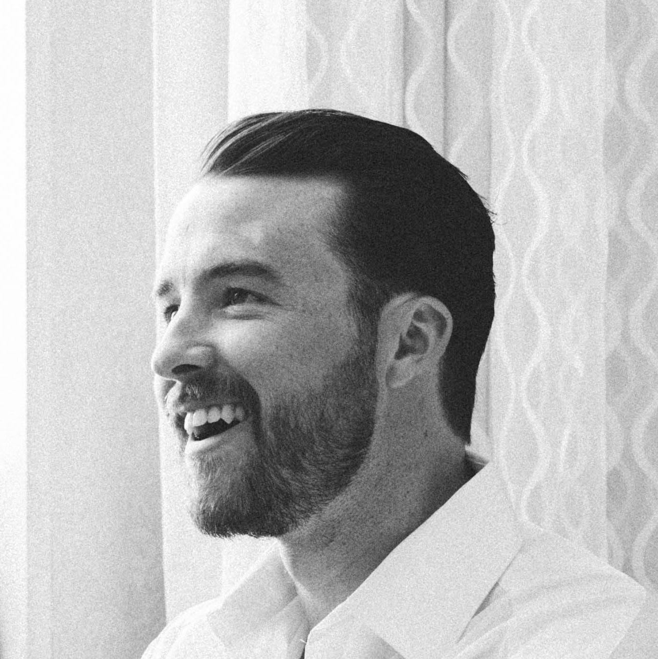 Riley Walker – Medium