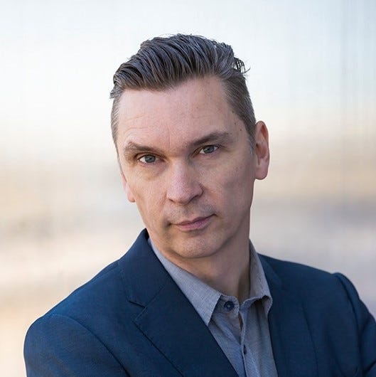 Scott Phillips – Medium