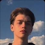 Quinn Michael – Medium