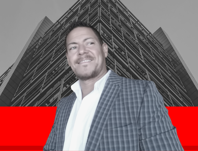 Ken Ramirez – Medium