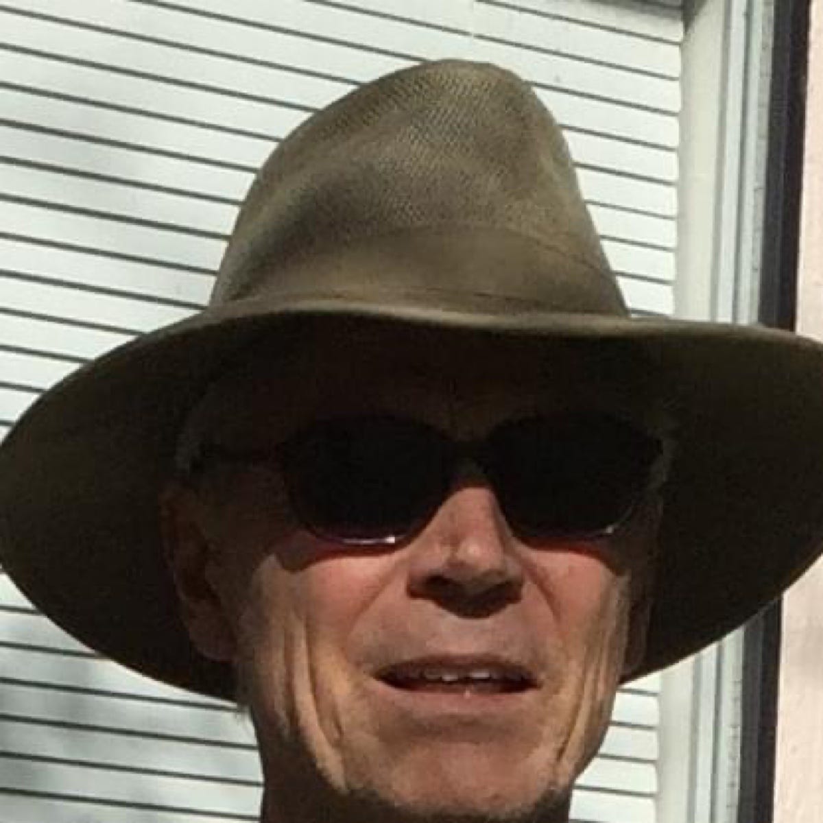 About – Russ Hood – Medium