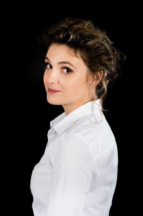 Alessandra Lemnaru – Medium