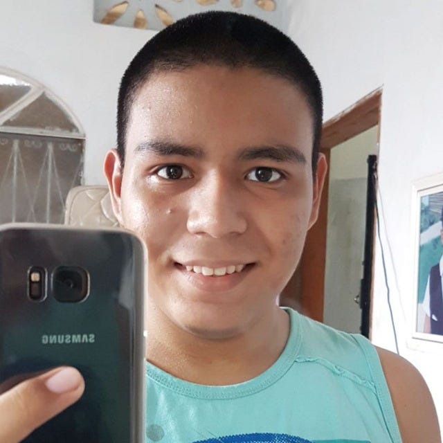 Pedro Lucas – Medium