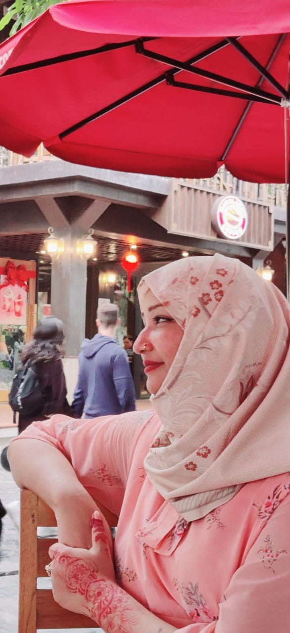 Mahrukh Fatima – Medium