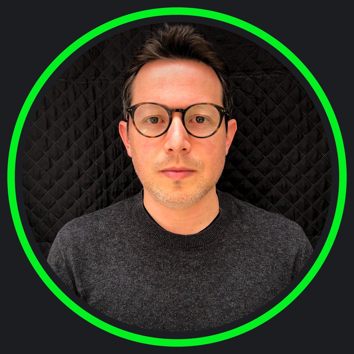 Rafael Quiñones Tiuso – Medium