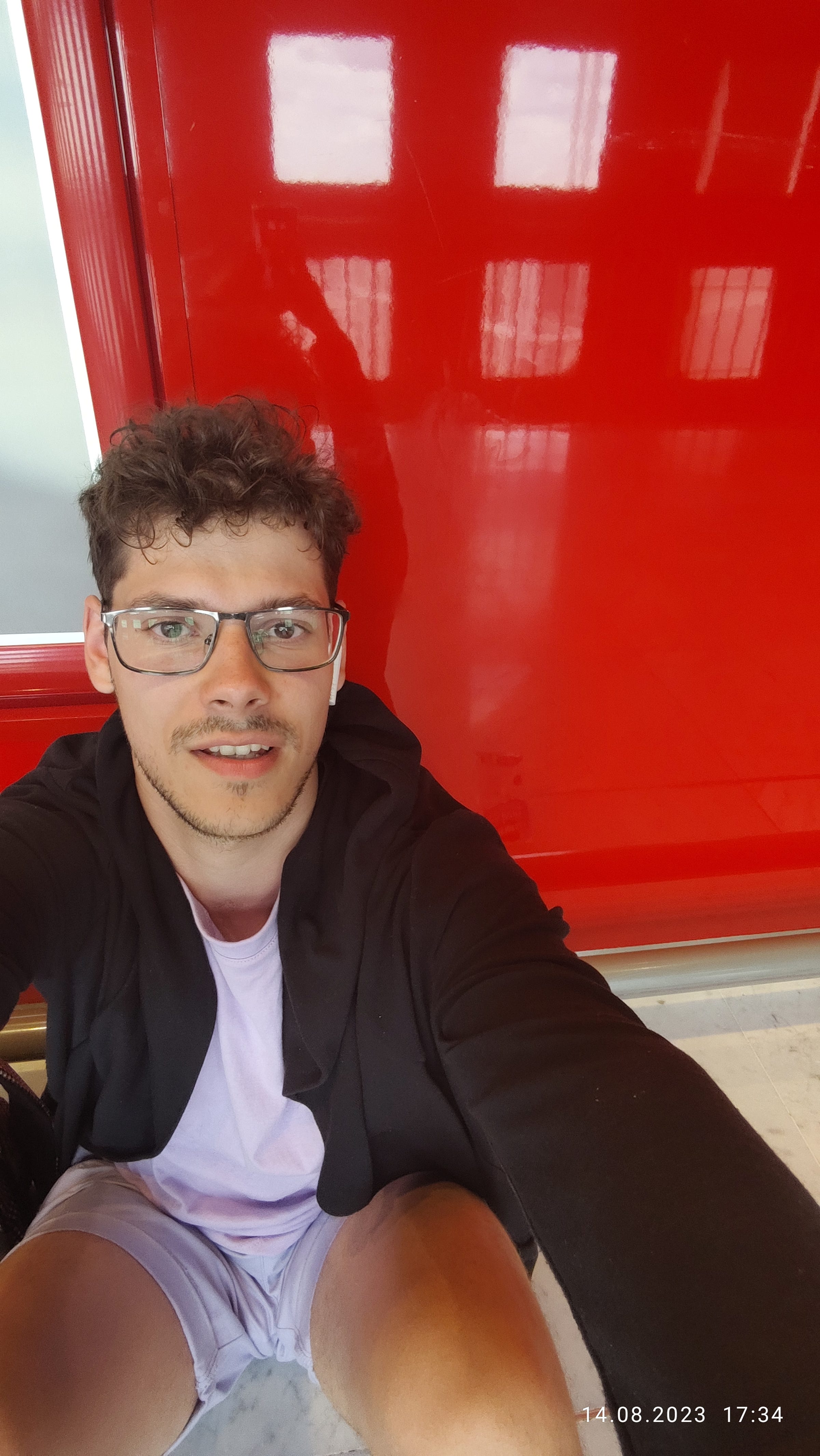 Kiryl Minkin – Medium