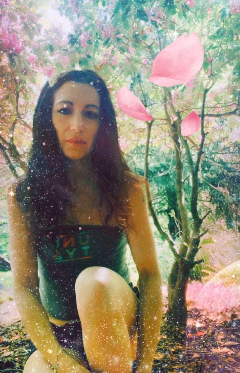 Alison Kate – Medium