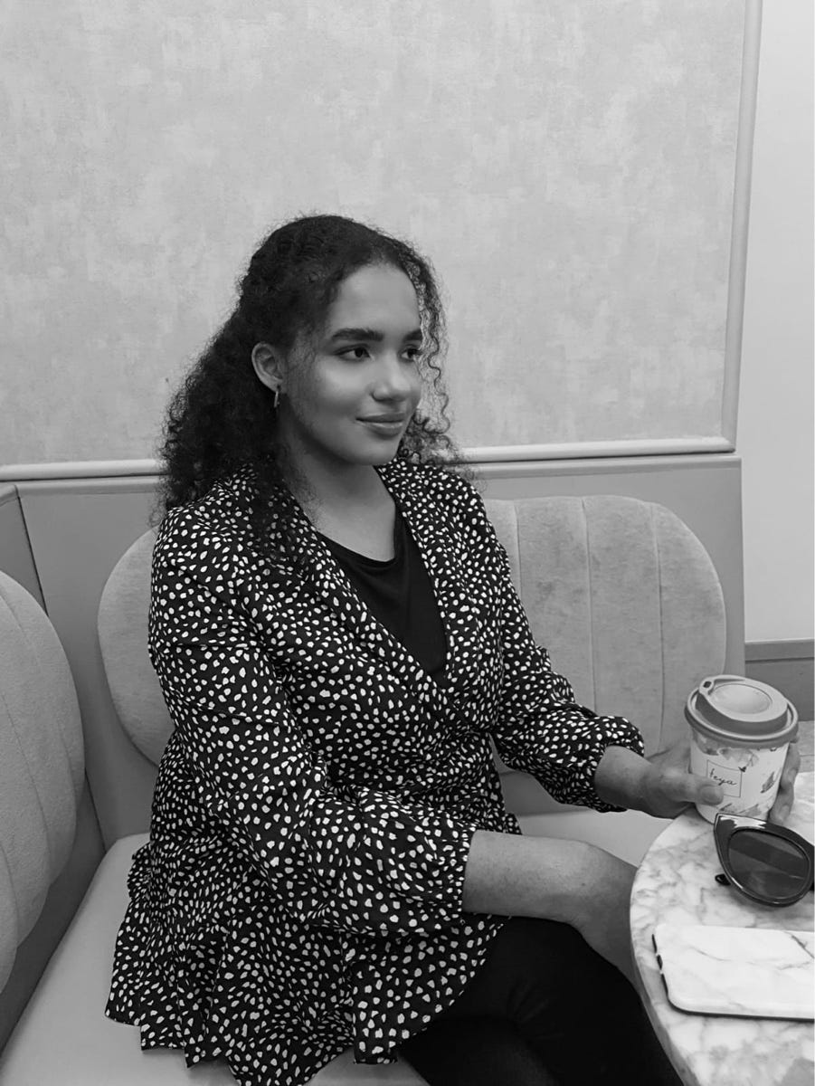 Radeyah – Medium