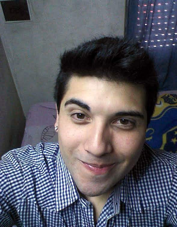 Martin Dos Santos – Medium