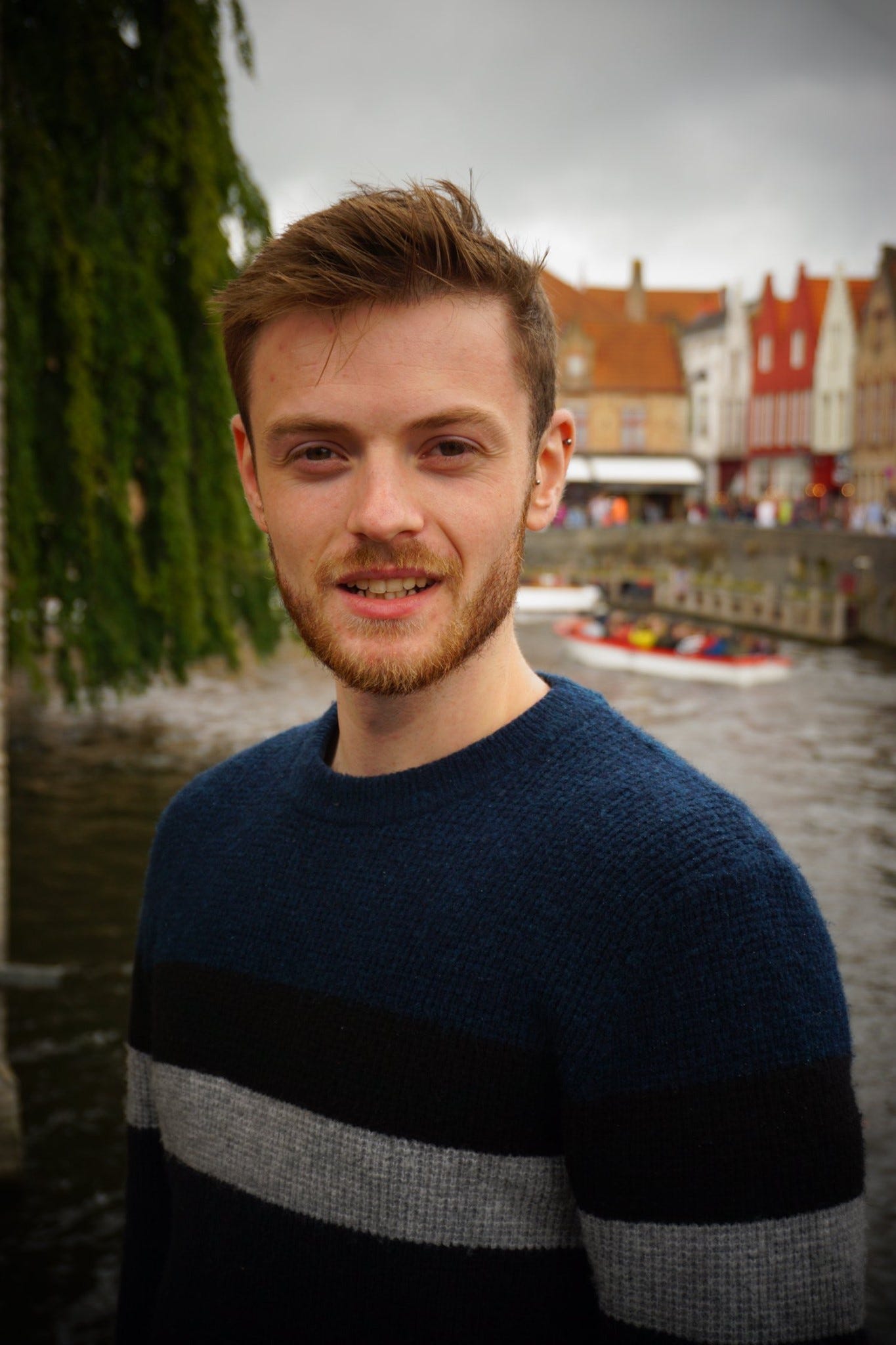Liam Read – Medium