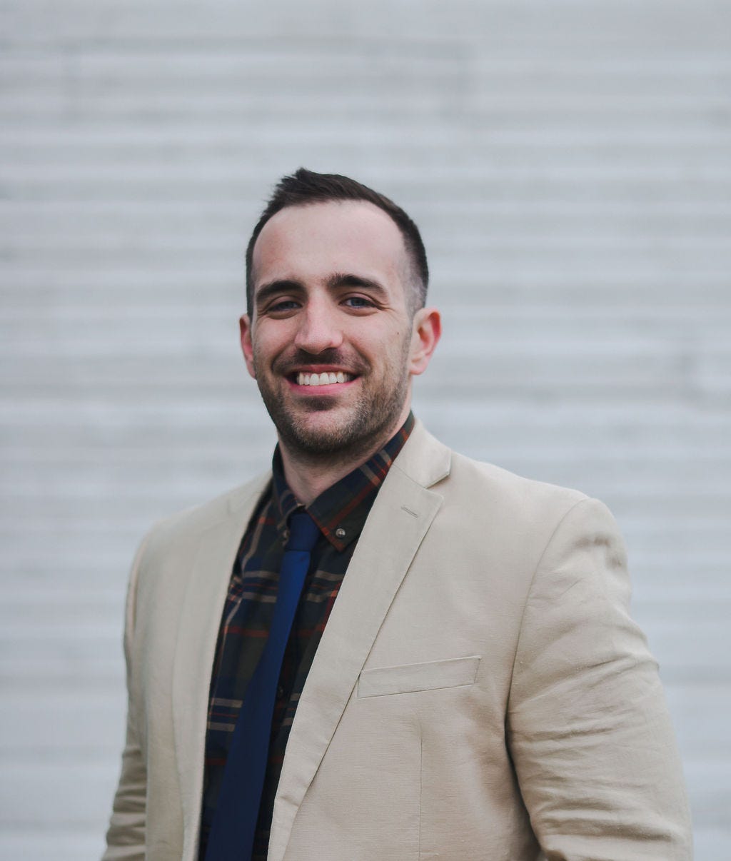Nate Dinet – Medium