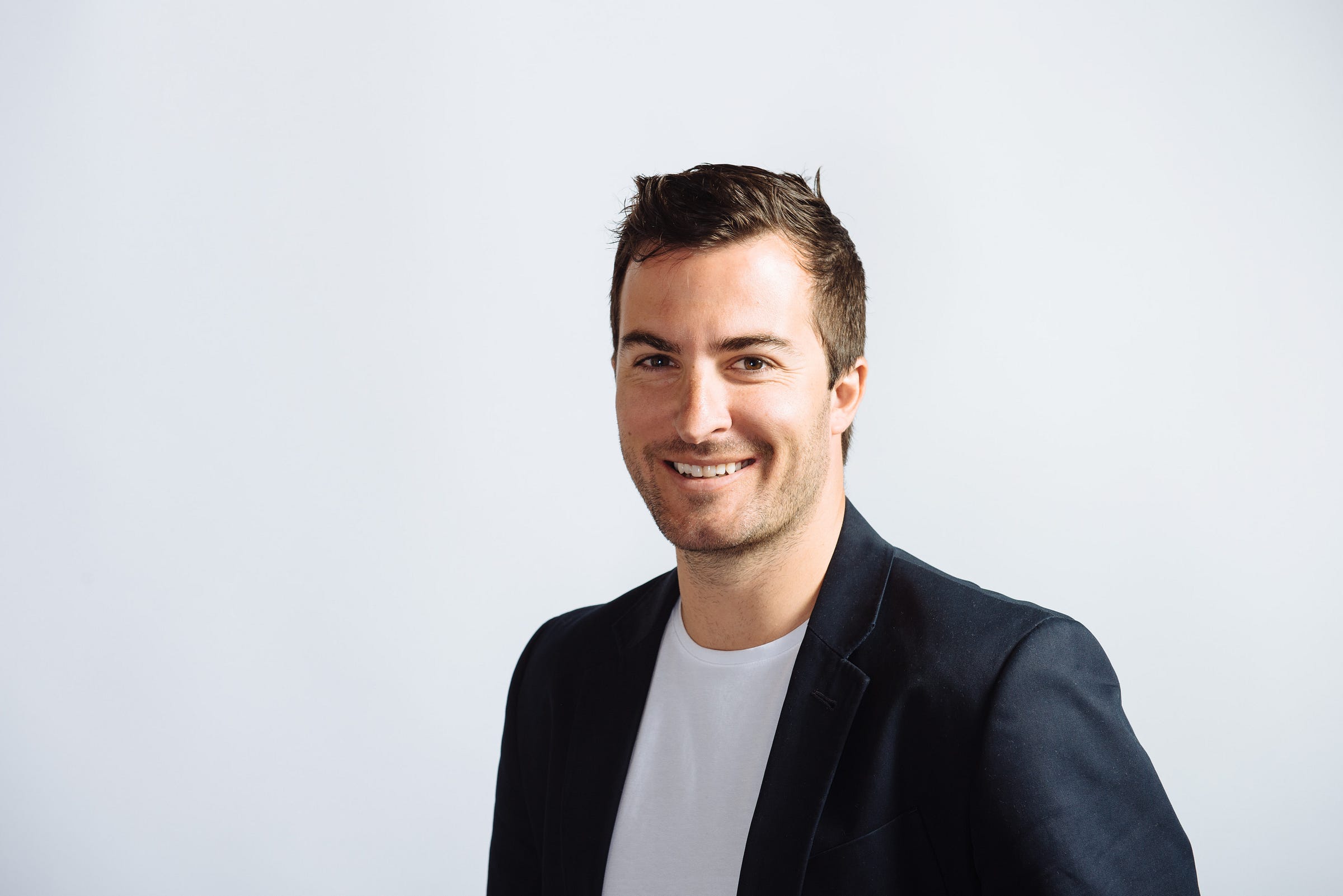 Simon Rae – Medium