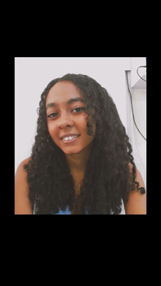 Júlia Maria Ribeiro – Medium