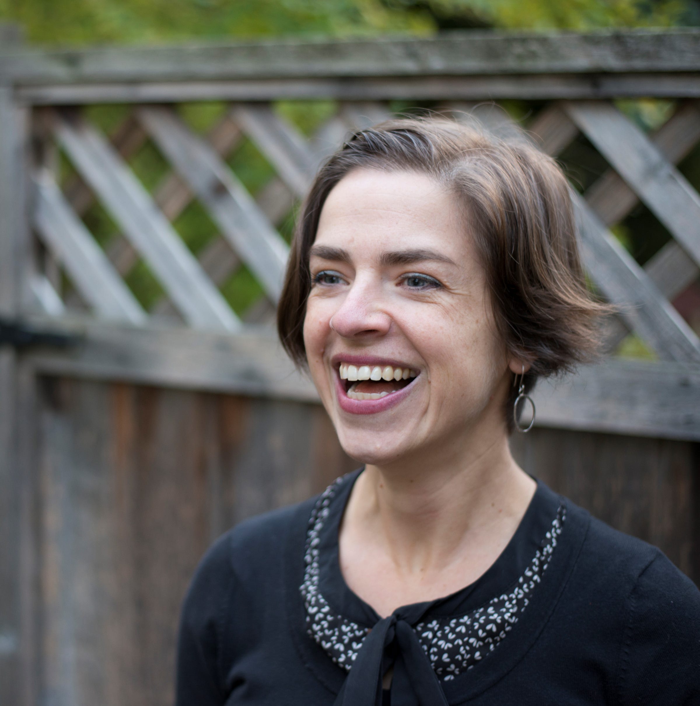 Catherine Bar-Thaler – Medium
