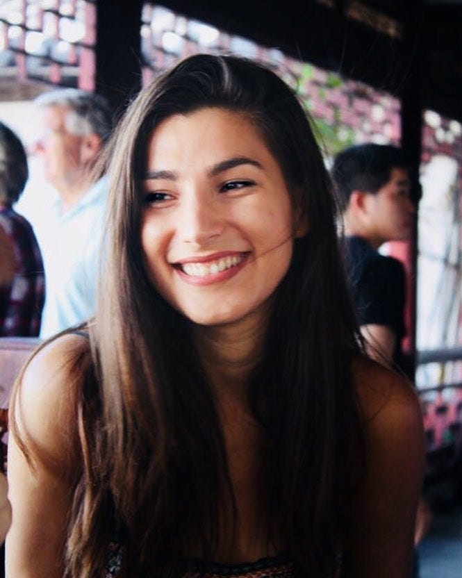 Anica Petrovic – Medium