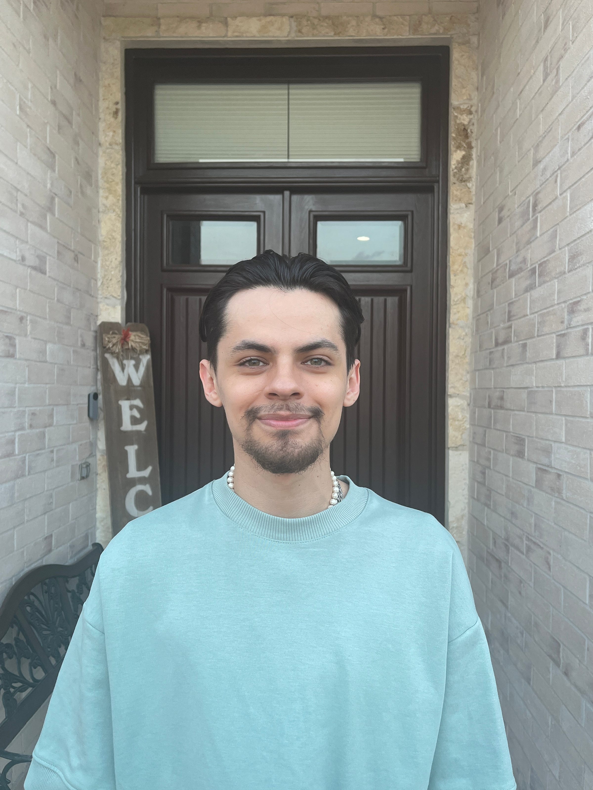 Jonathan Trevino – Medium