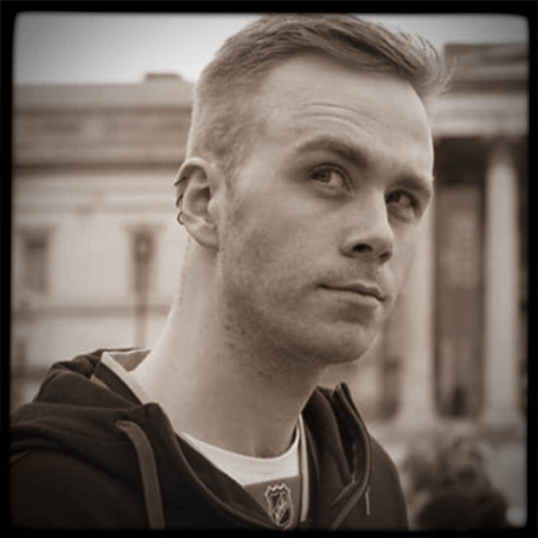 About – Michael Knott – Medium
