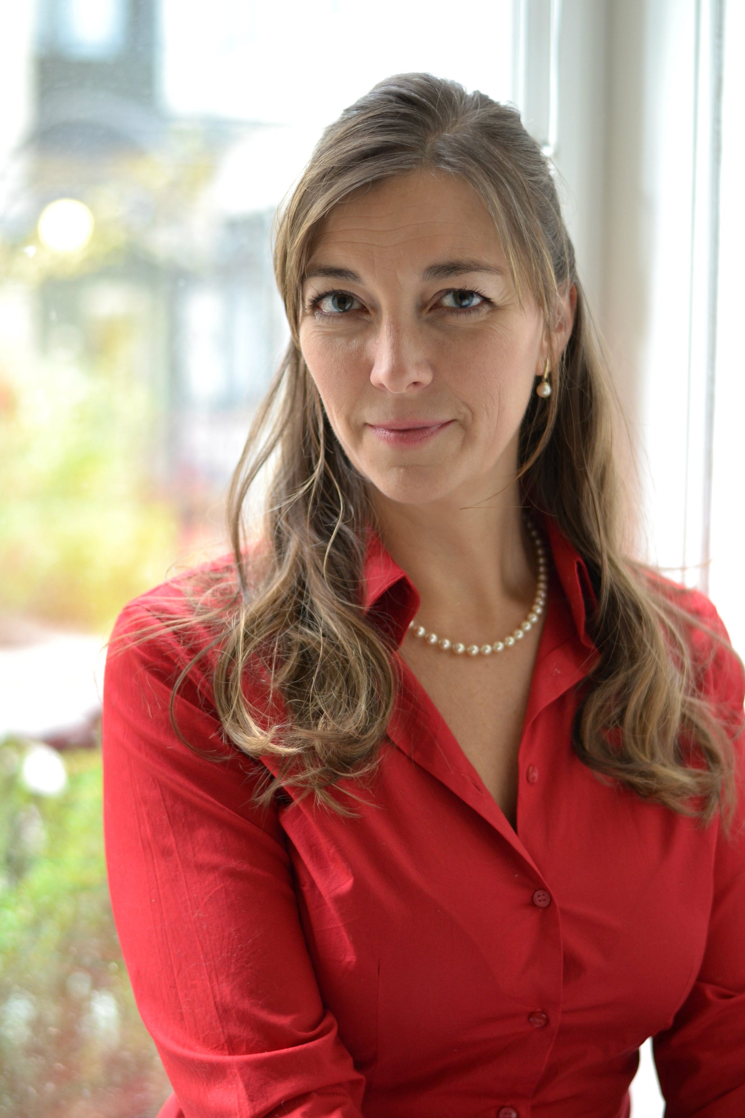 Karin Volo – Medium