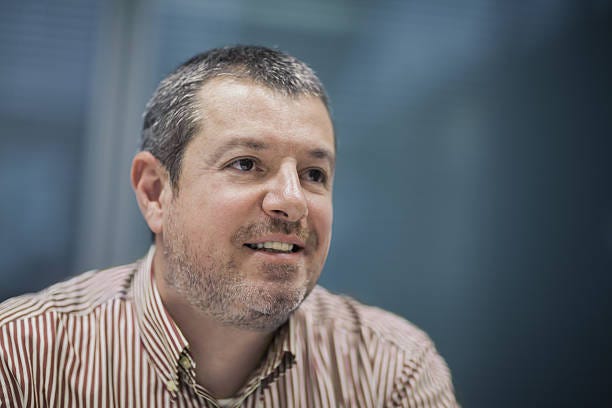 Santiago Dearing – Medium