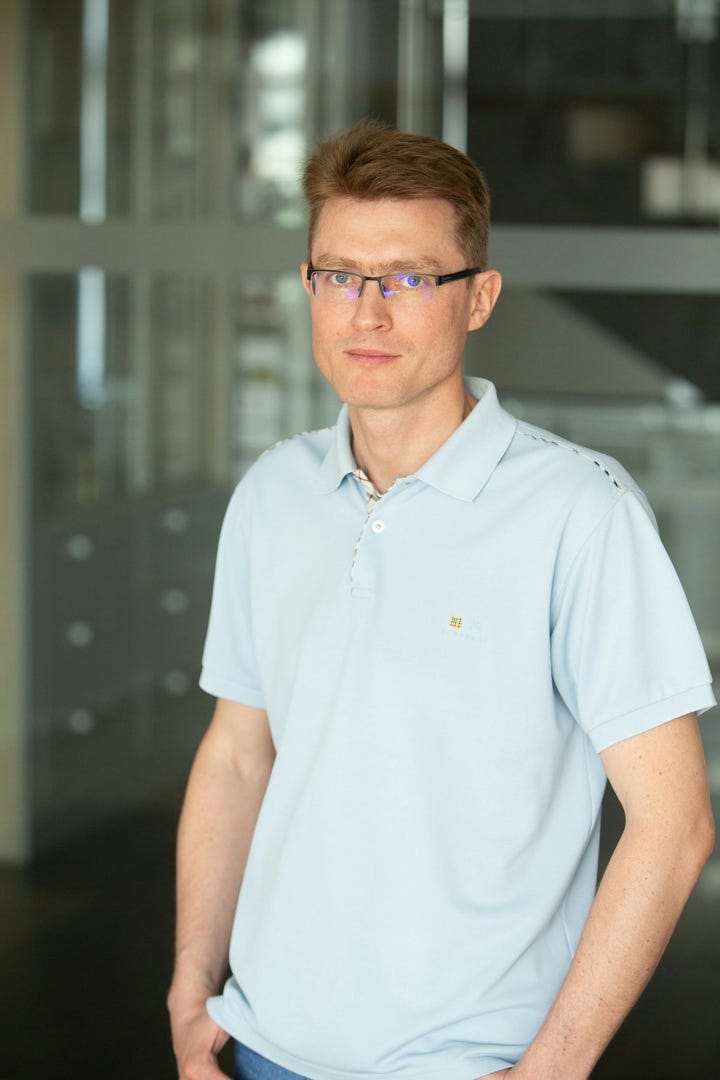 Artur Artamonov – Medium
