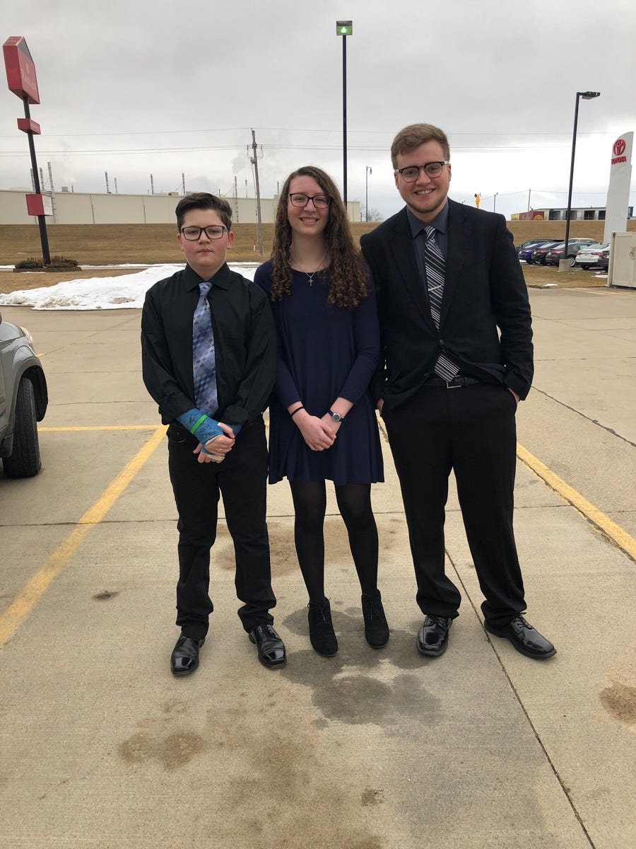 Quinton Lewis – Medium