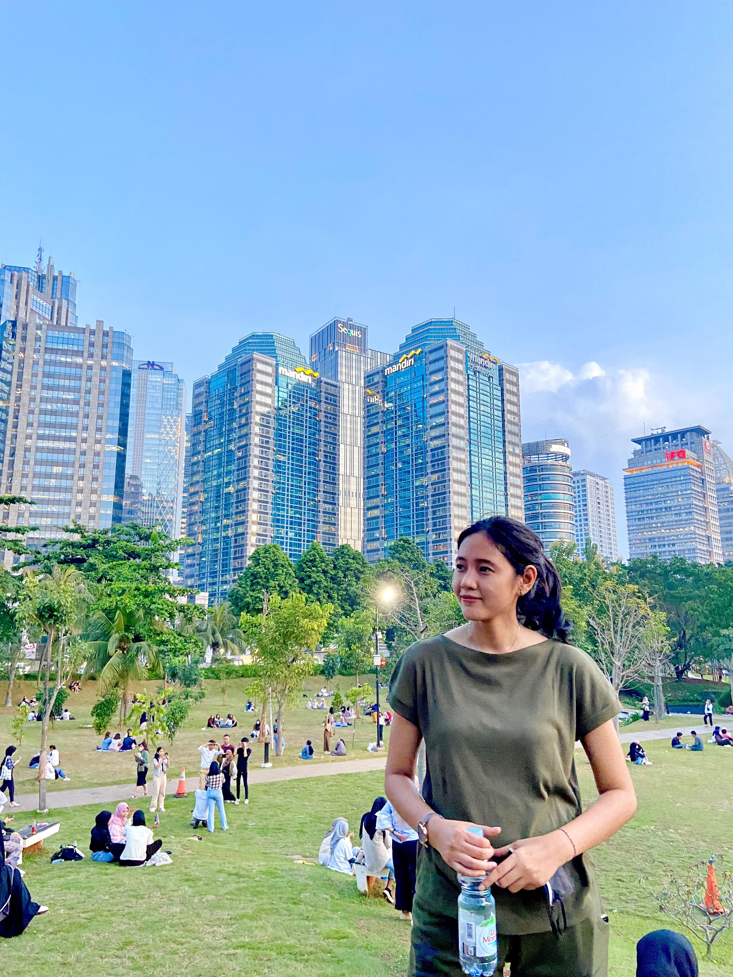 Indah Pratiwi – Medium