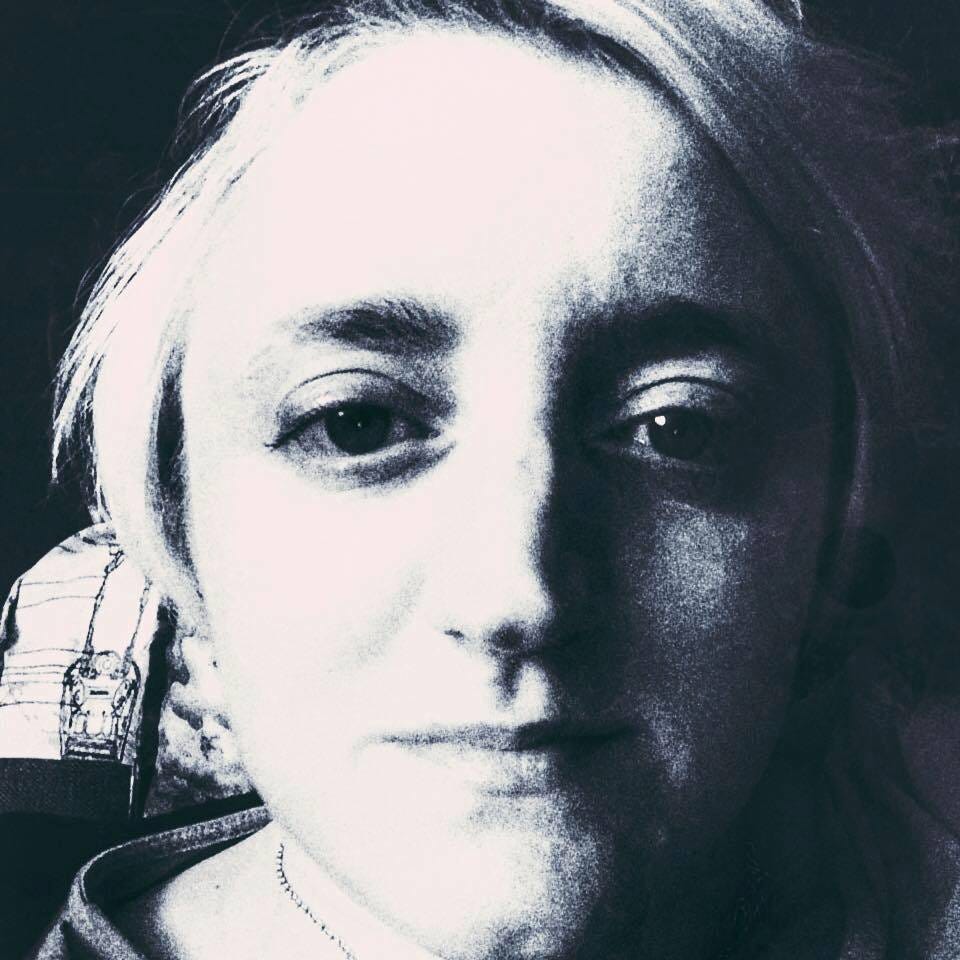 Kelly Wright – Medium