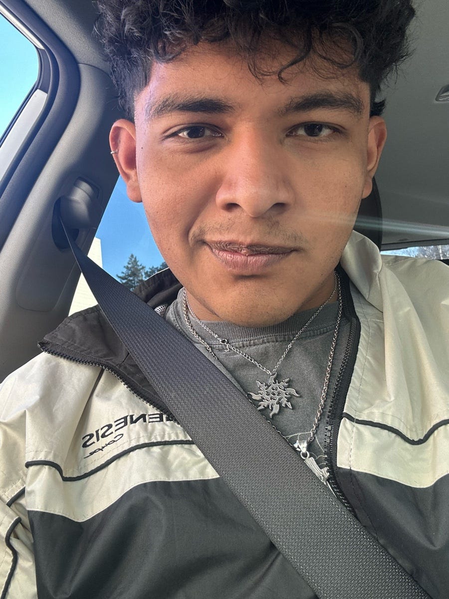 boni jacinto – Medium