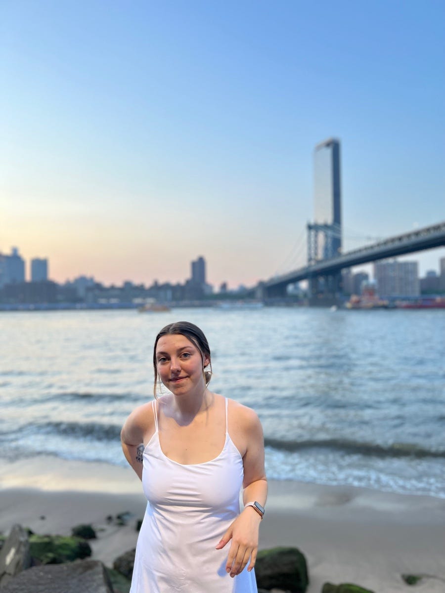 Elizabeth – Medium