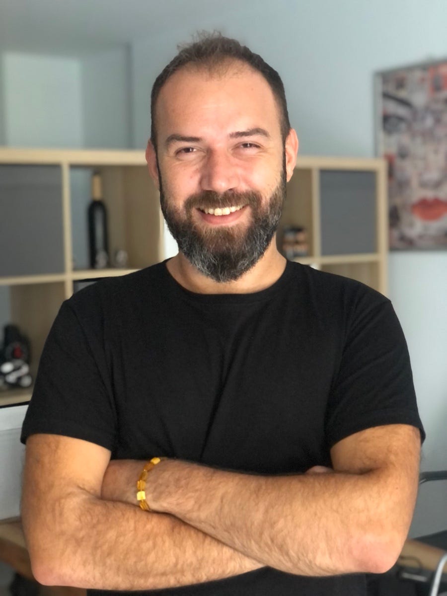 Emrah Arslan – Medium