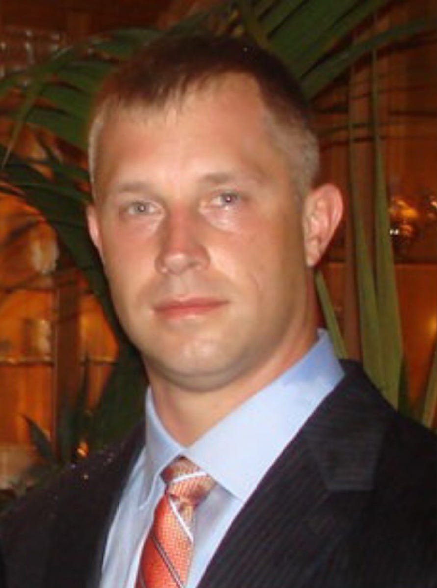 Raymond Ruszkowski, D.C. – Medium