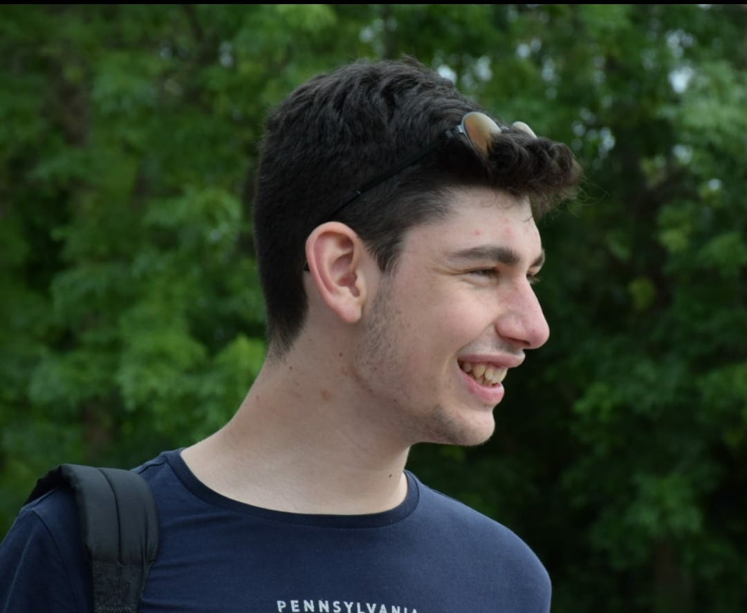 Alessandro Trezza – Medium