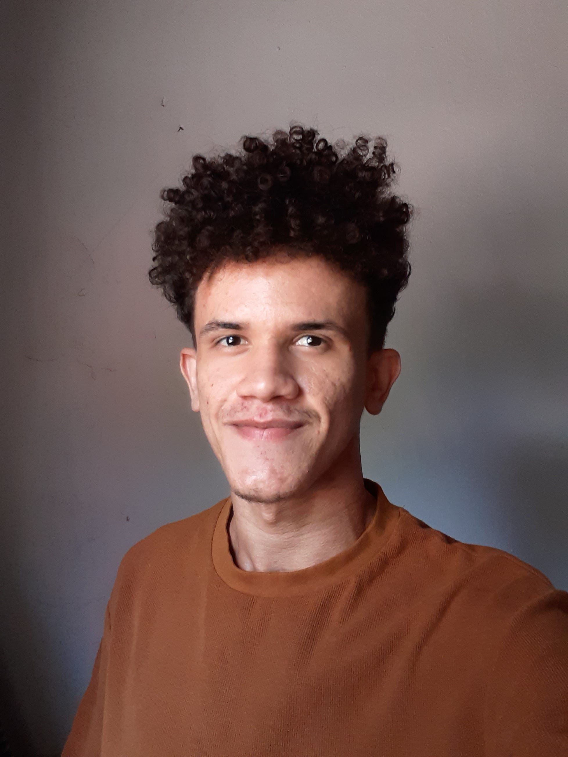 Isaque Milhomem – Medium
