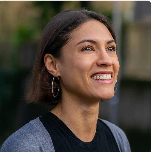 Jessica Mueller – Medium