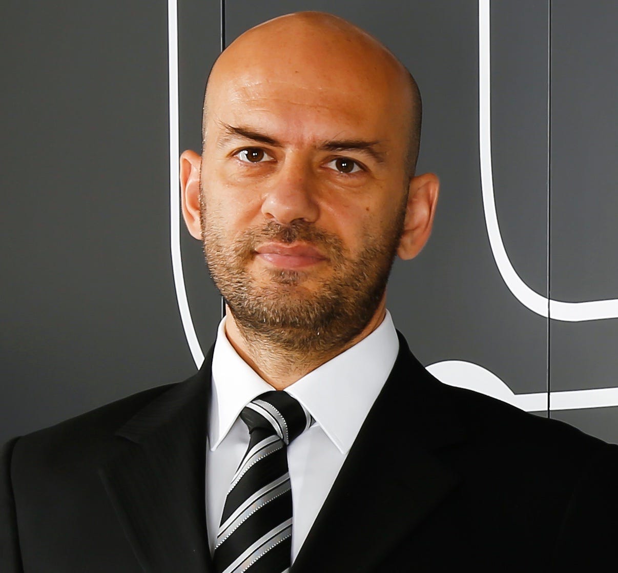 S.Gurhan Saatcioglu – Medium